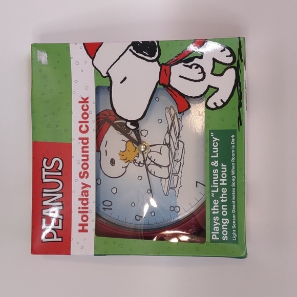 Peanuts | Wall Decor | Peanuts Holiday Sound Clock Christmas Snoopy ...